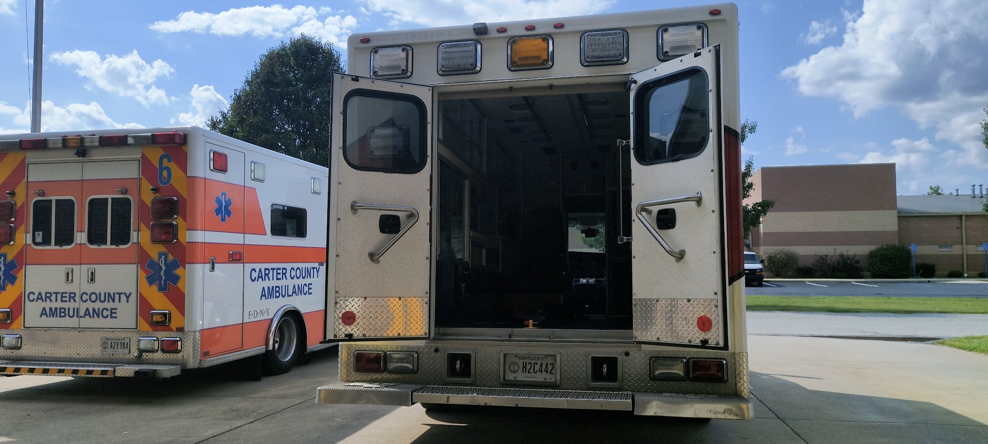Ambulance board discusses emergency vehicles