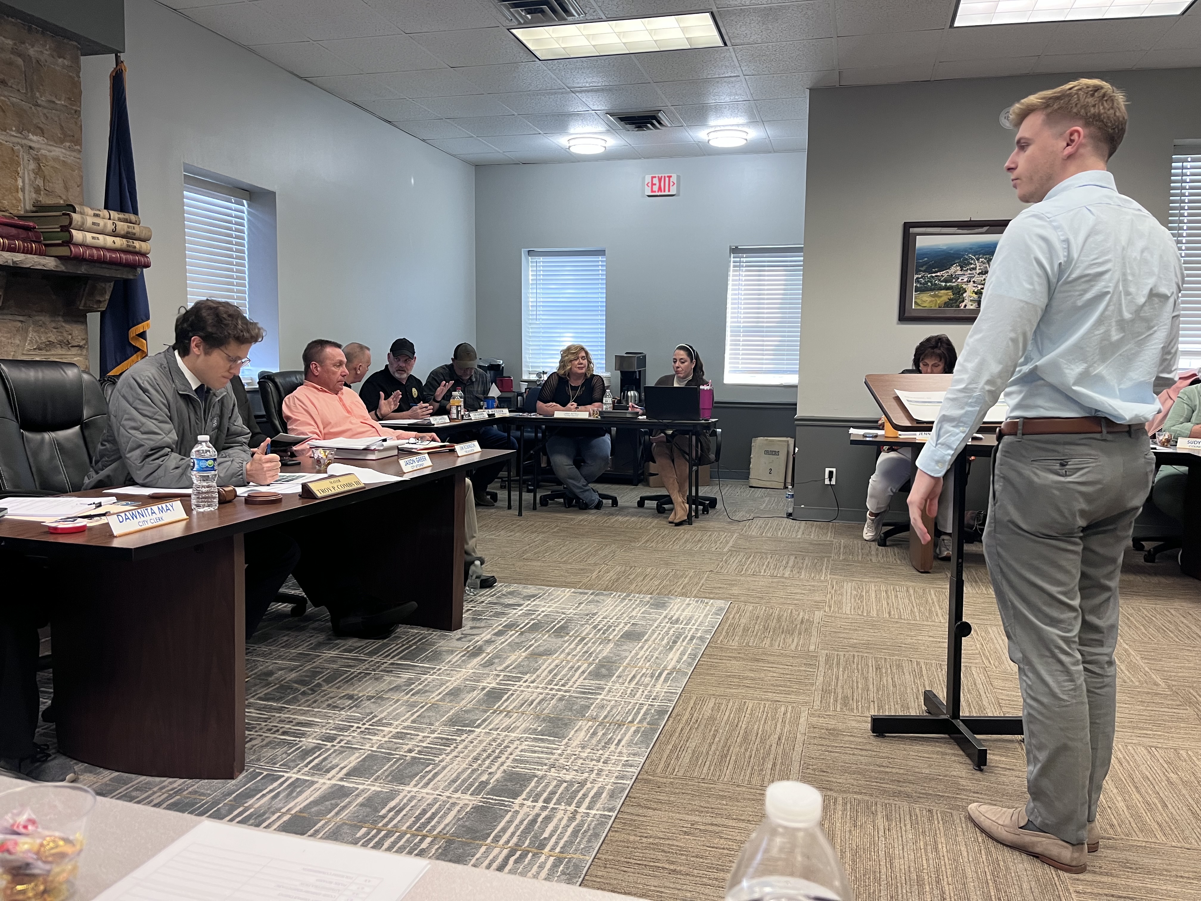 Grayson considers leasing city vehicles